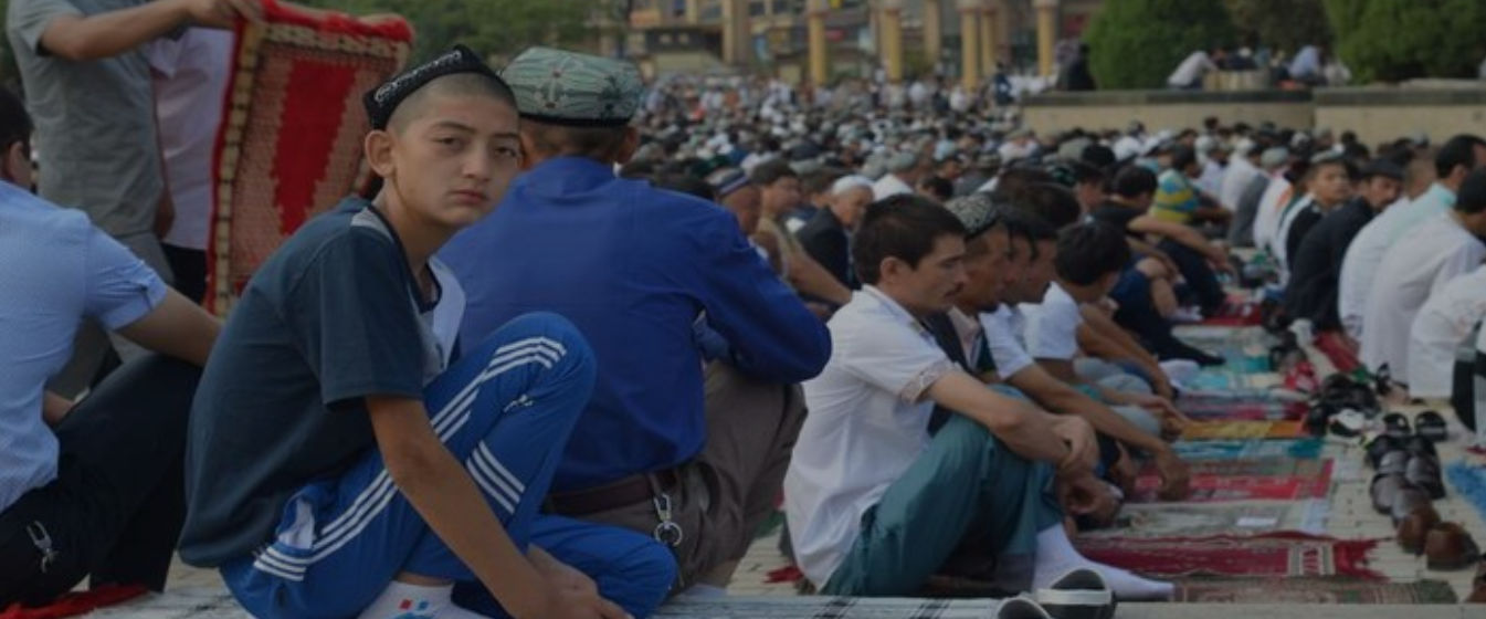 Utilizando espías, China impide que los uigures ayunen en Ramadán ...