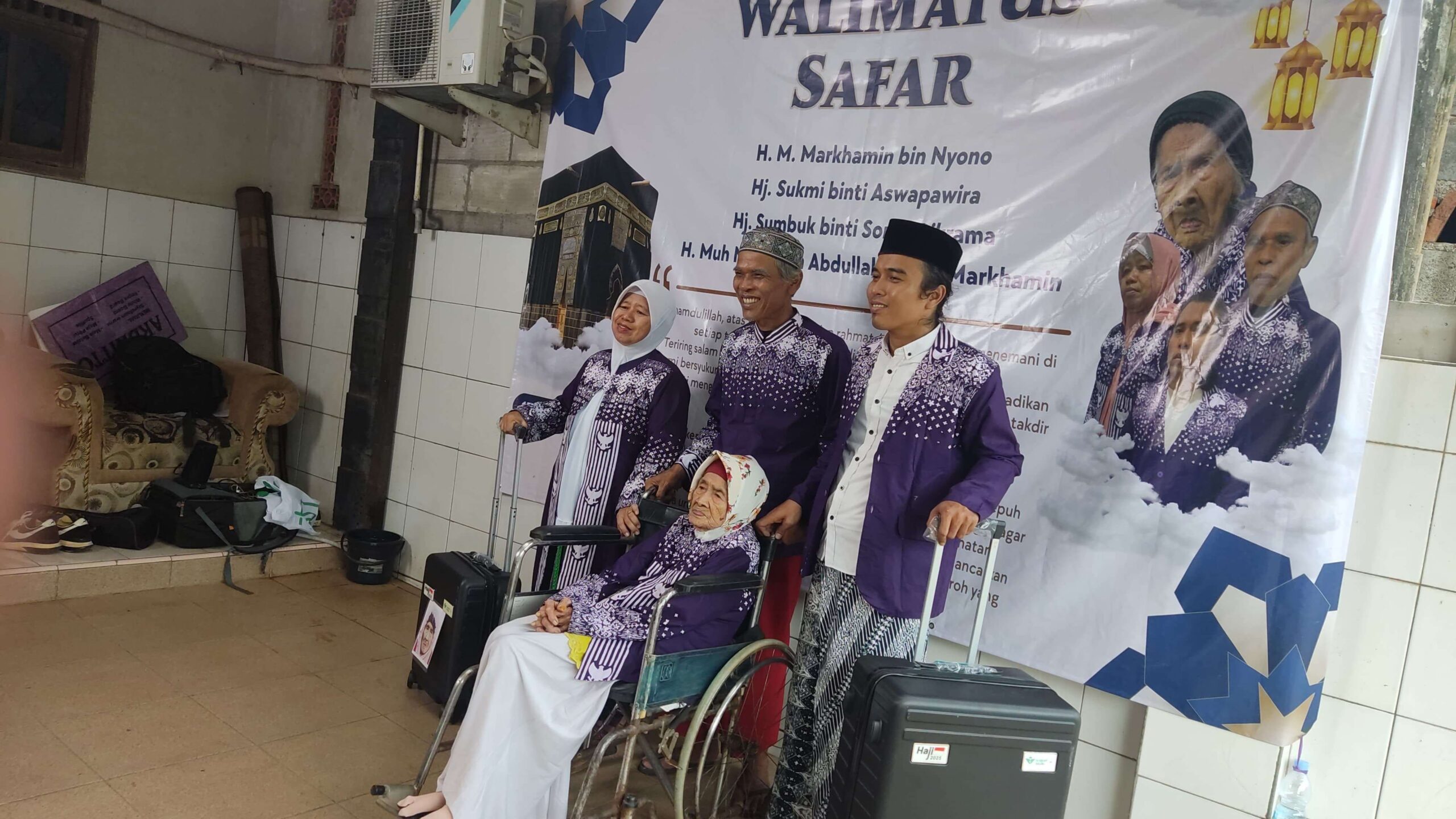 At 109, Grandma Sumbuk Becomes Indonesia’s Oldest Pilgrim in 2025 ...